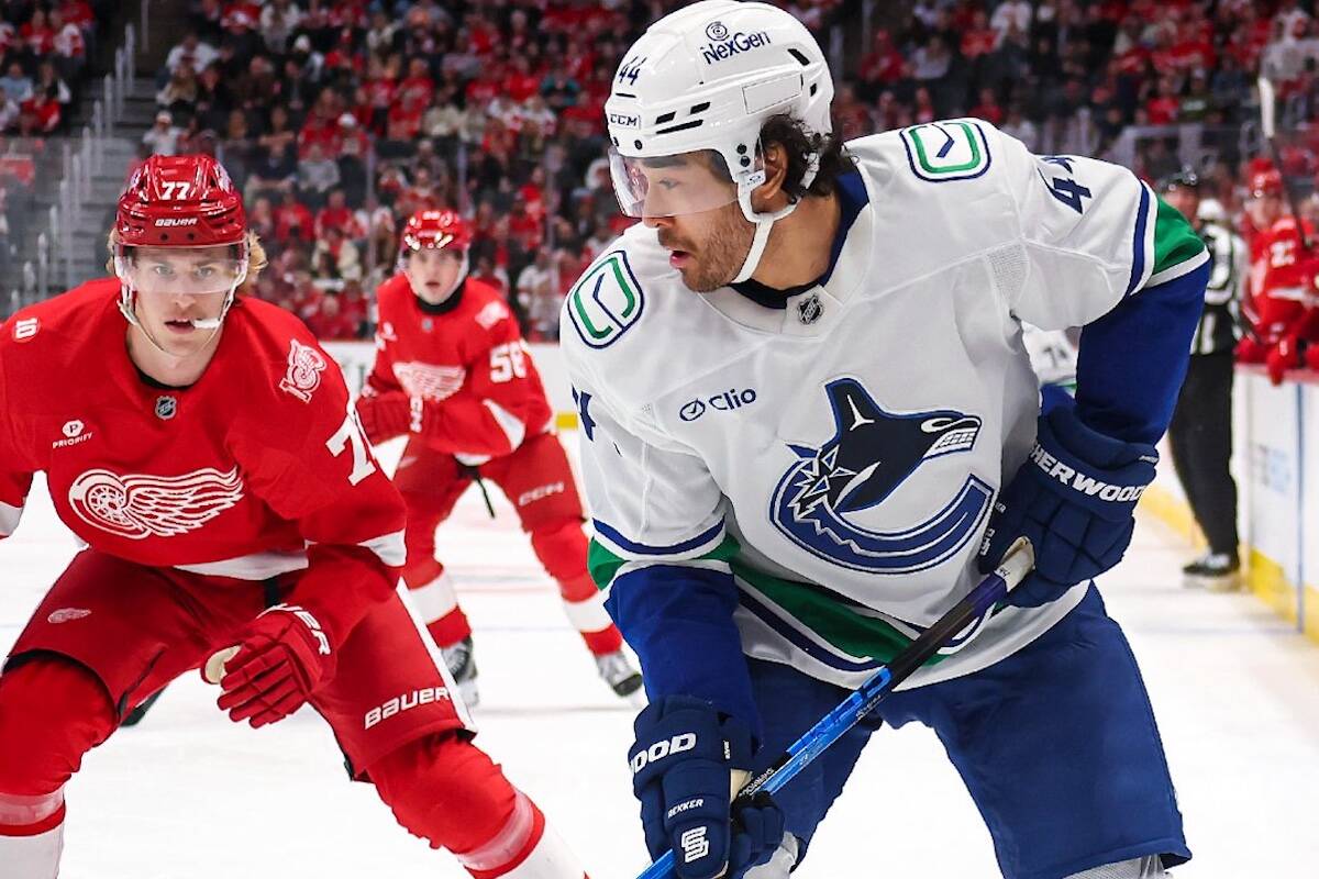 Patrick Kane scores 500th career goal as Red Wings dump Canucks 5-1 ...